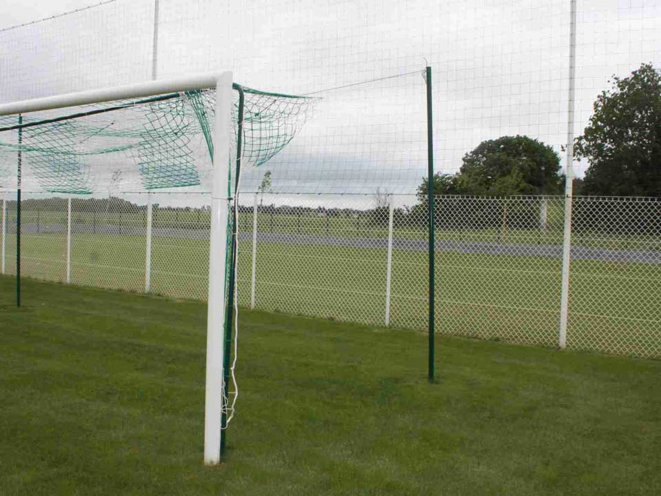 Set of 4 net support post