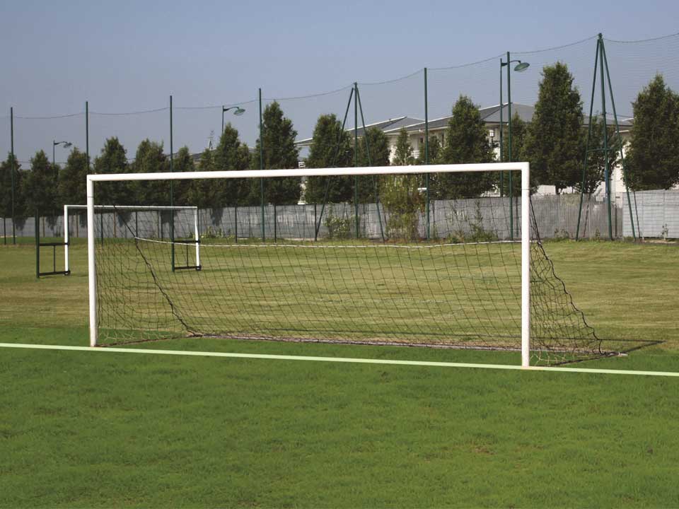 9-a-side football goal | Socketed | 5.0 x 2.0m | Ø90mm galvanized steel ...