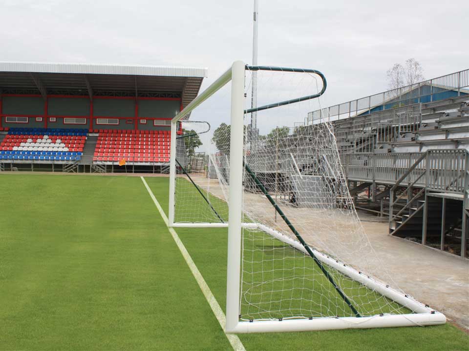 11-Man Freestanding Football Goal