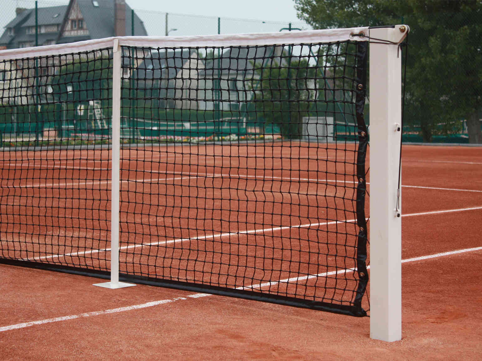 Sodex Sport - Socketed tennis posts in 80 x 80mm galvanised steel with ...